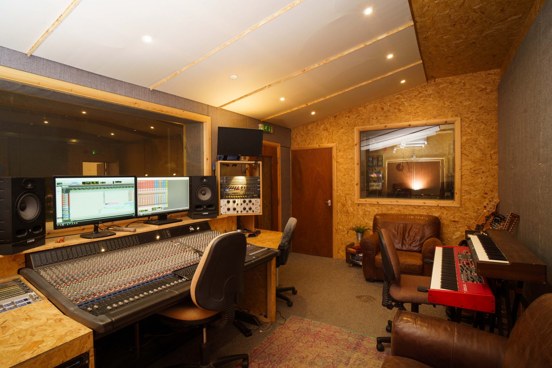 Recording Studio - Eiger Studios